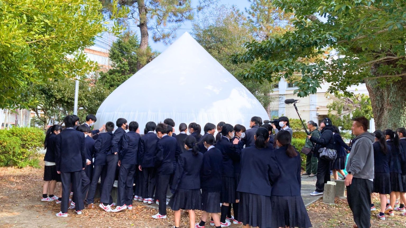 LIFULL ArchiTech、名古屋市立瑞穂ケ丘中学校にて「インスタントハウス」を活用した探究学習プログラムを実施 | 株式会社LIFULL(ライフル)